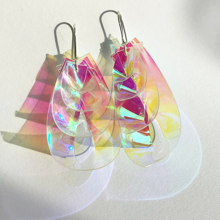 WATERFALL - neon chameleon – byfossdal